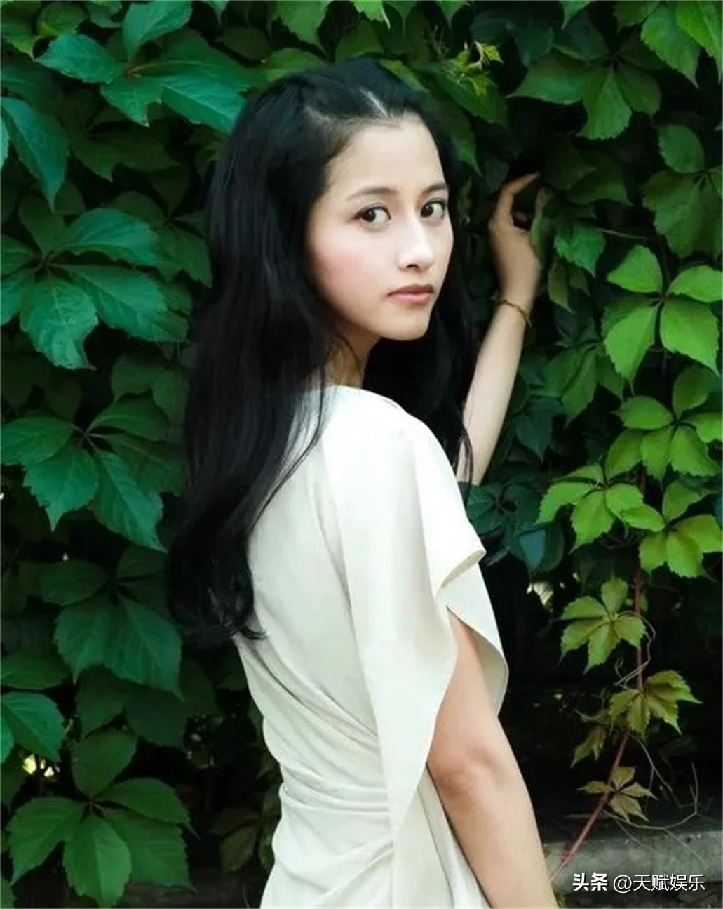 Actress Chen Yali who played Youyou in the TV series "Workplace is a ...