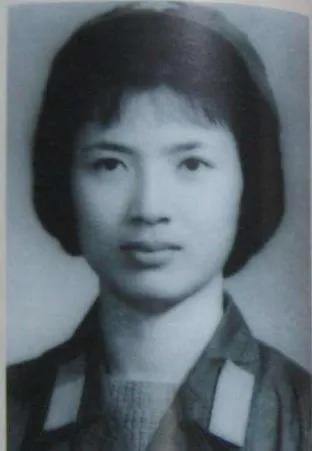 A group photo of Lin Doudou and Zhang Ning, how beautiful Lin Liguo's fiancée is! 42 years old ...