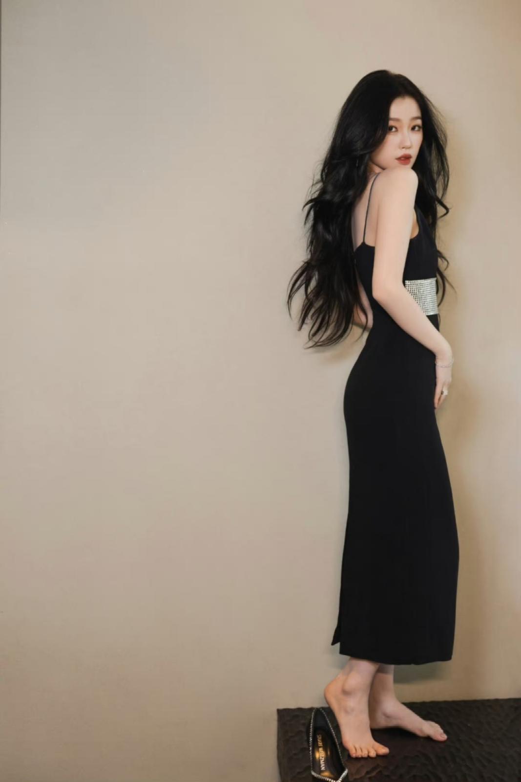 After losing weight, Yu Shuxin's body is convex and backward, and the ...