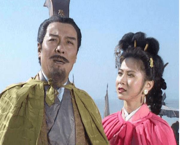 Liu Bei had a special hobby while sleeping, which his wife could not ...