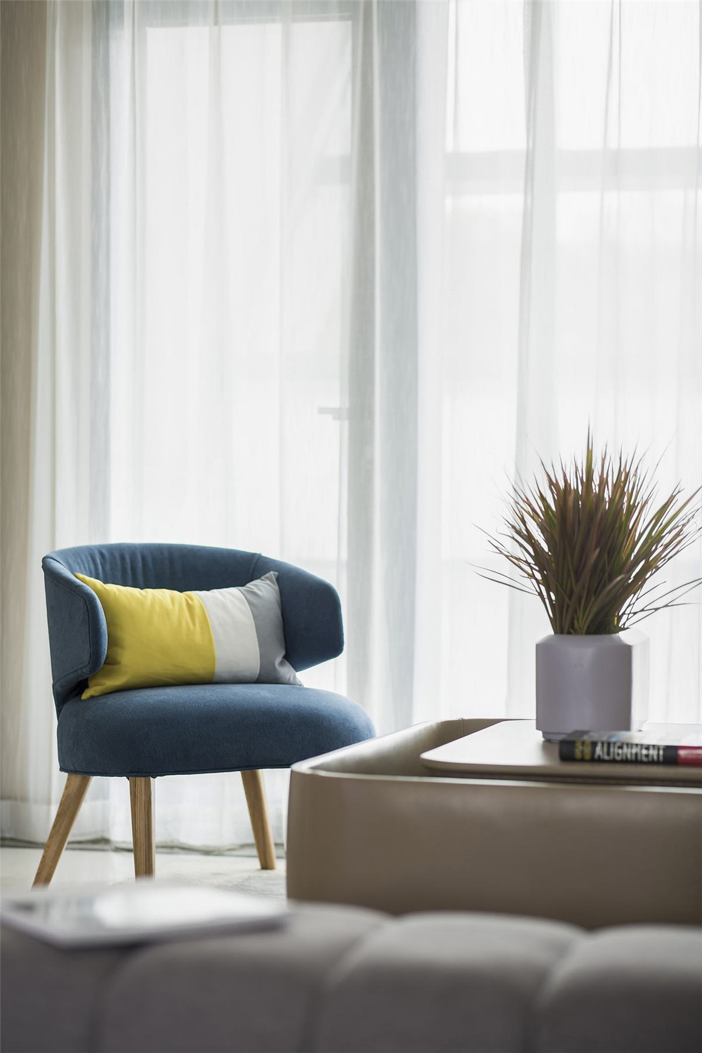 92 square meters of modern and simple three-bedroom, with a frown, it ...