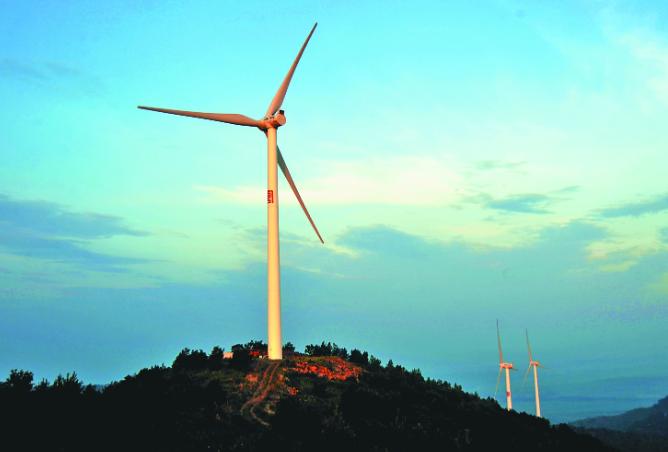 A large windmill with a cost of tens of millions, how much electricity ...