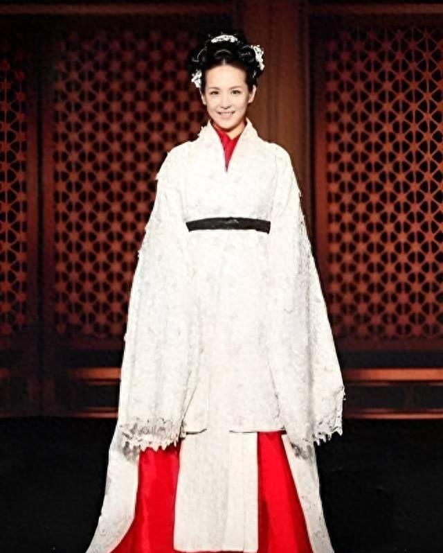 Sexy Goddess Zhao Ruzhen Interprets The Most Perfect Love Story Our Girls Heart Is Moved