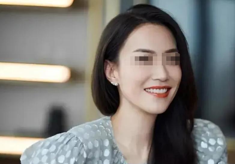 She walked with Nicholas Tse for 23 years, and gave birth to a daughter ...