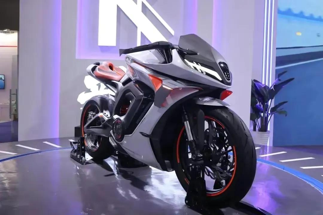 Benda 300cc imitation competition exposure, this time not only looks ...