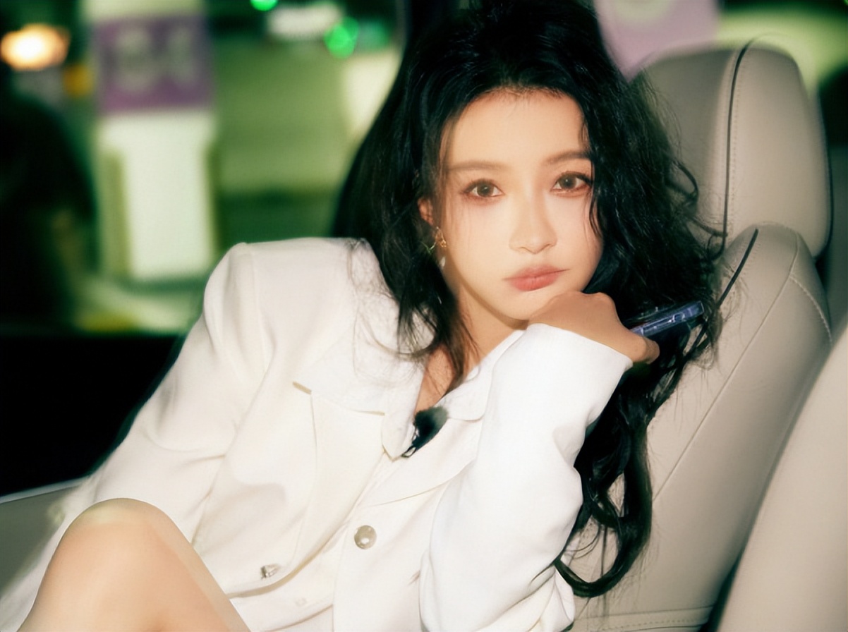 Sun Yi celebrates her daughter's birthday for the first time after her ...