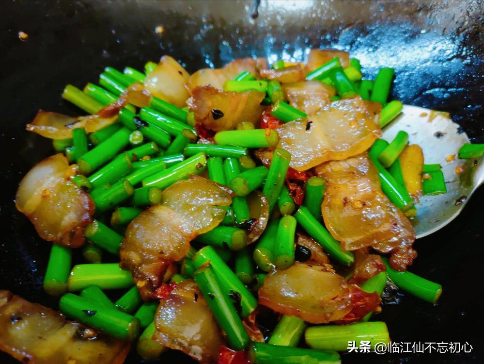 The practice of Jiangxi garlic moss bacon - iMedia
