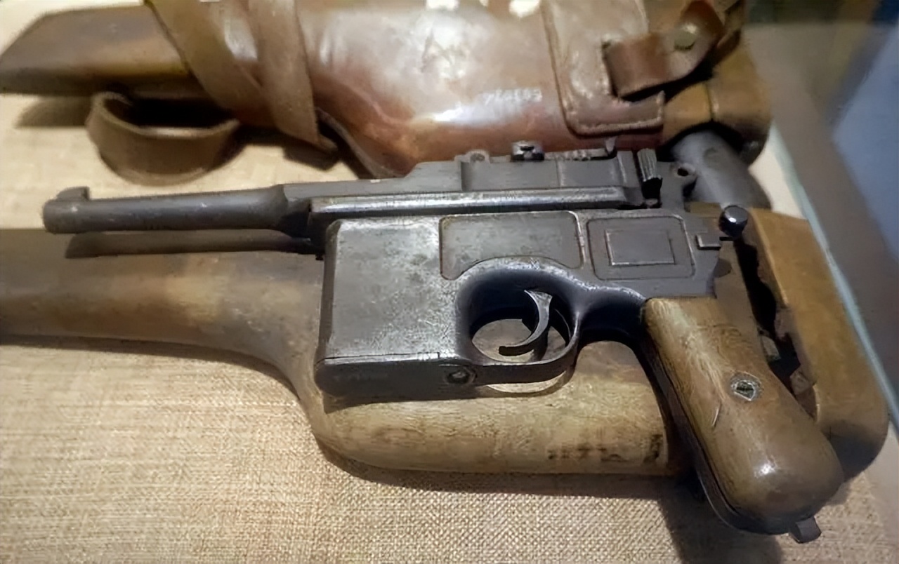 The weapon of the war of resistance: the advantages and disadvantages ...