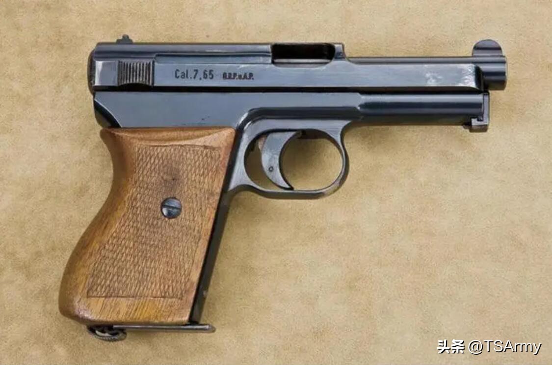 Inventory of pistols issued by German officers in World War II - iMedia