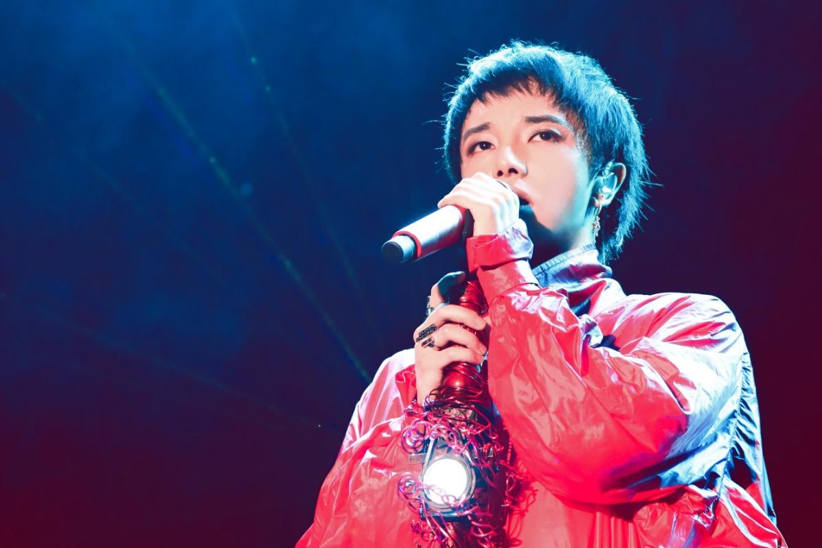 Among the new generation of Chinese singers, Hua Chenyu has a place, he ...