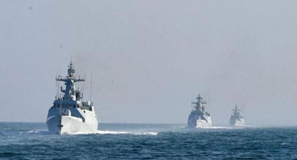 The 052D large-scale drive "faces" the Canadian frigate, and the US and Japanese warships were ...