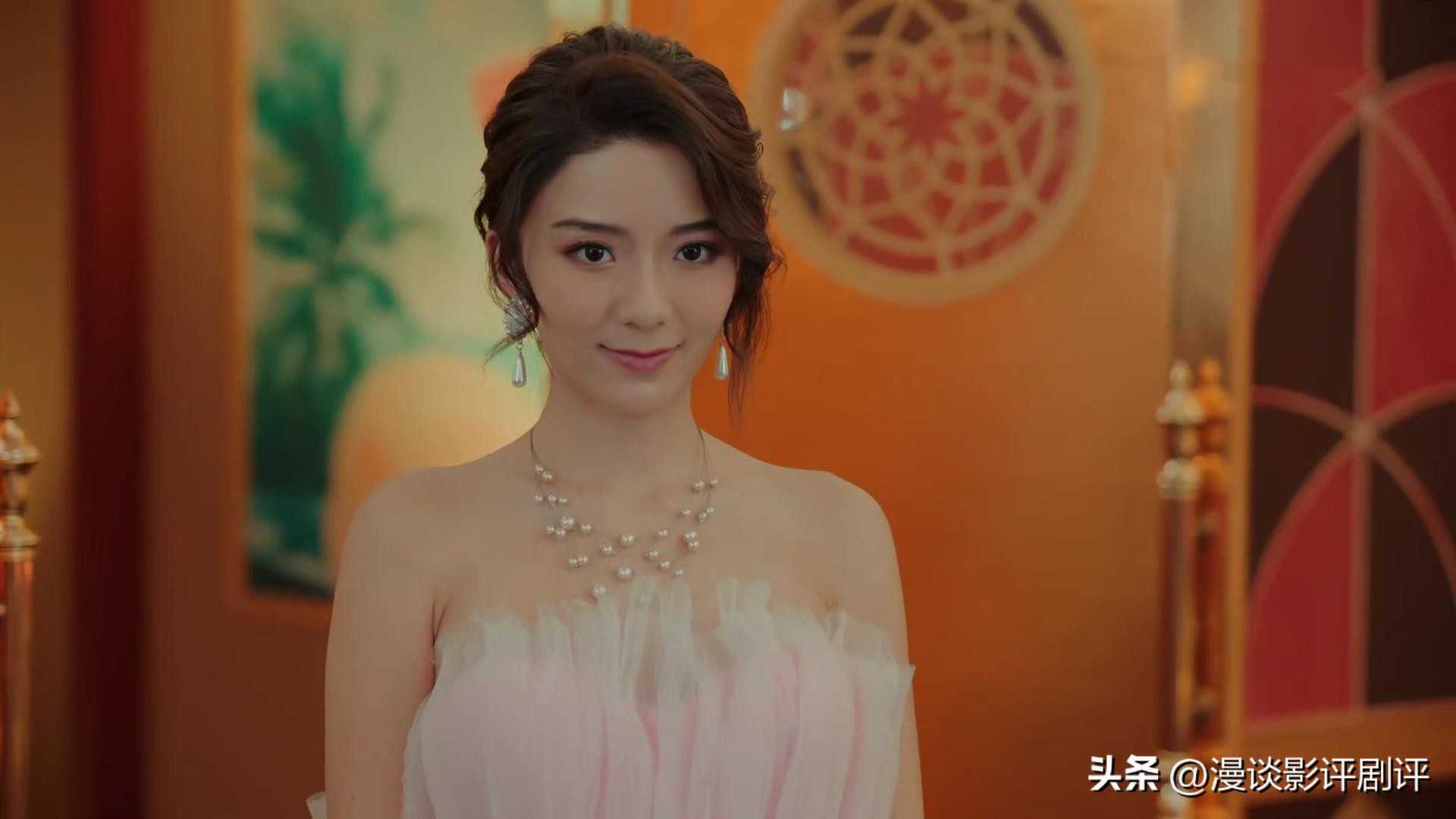 "One Dance Allure" gets more and more twisted the more you watch it, the main character Chen ...