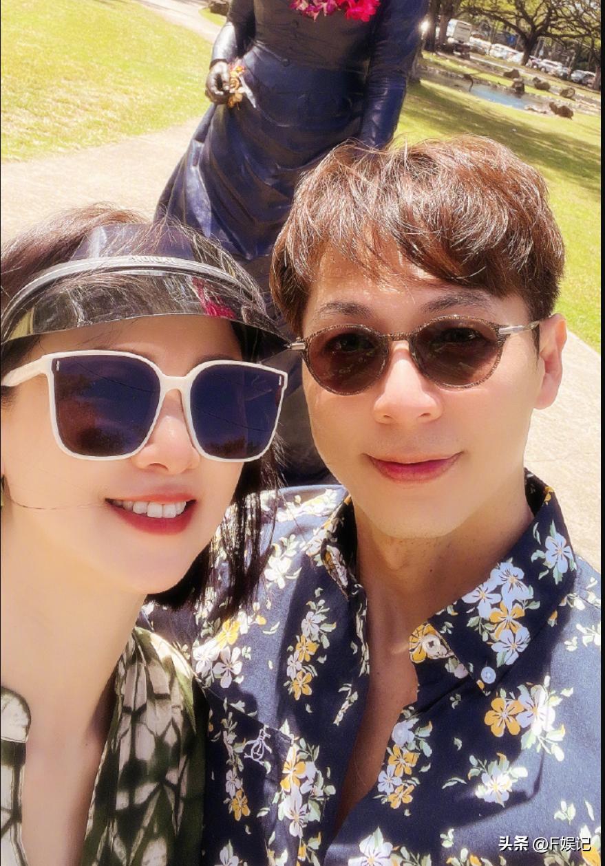Weng Hong and her husband and daughter had a happy spring outing and ...