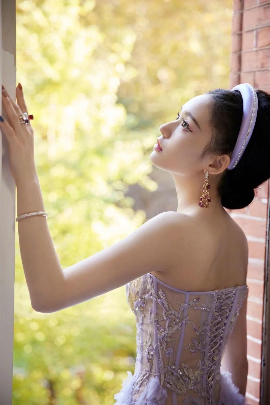 Lin Yunzhen is getting more and more beautiful - iNEWS