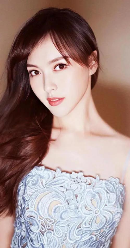 Tang Yan: Brilliant Life Under the Brilliant Starlight - iNEWS