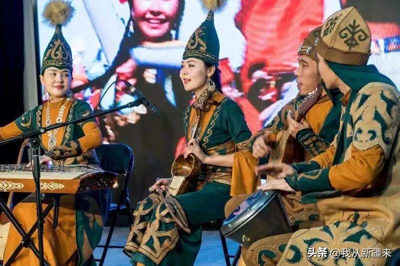 How much do you know about the past legend of Xinjiang folk musical ...