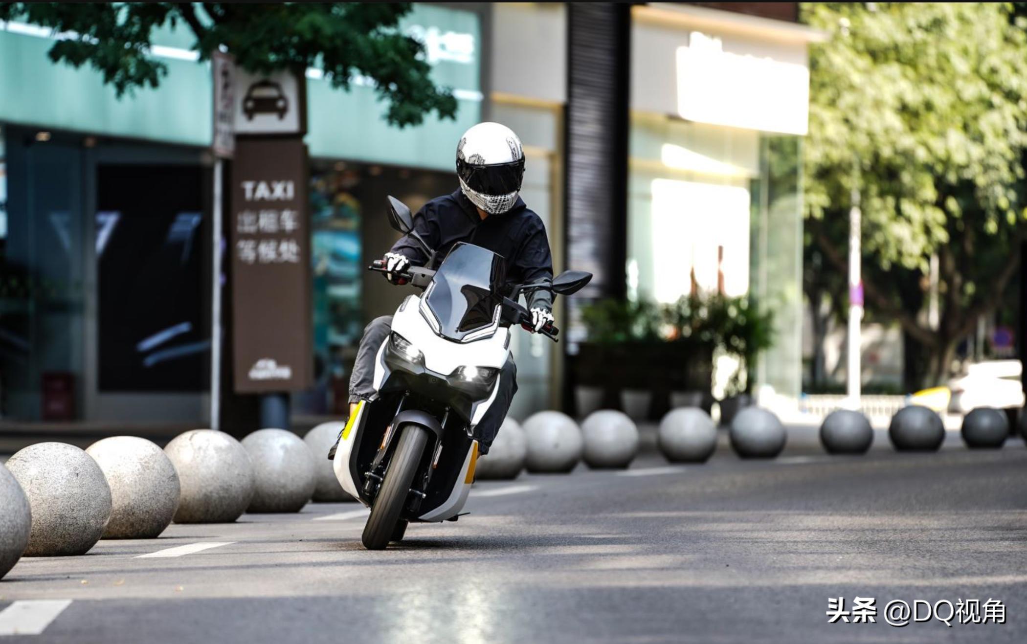 Yinwei 5T: a high-performance electric motorcycle that makes the oil ...