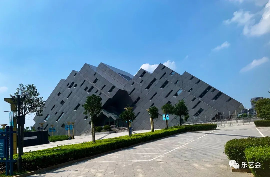 Zhou Ti's sharing: The ninth tour of the East China Sea Crystal Museum ...