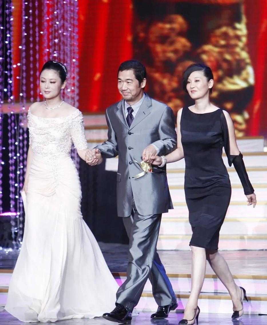 Two directors' wives compete on the same stage! Xu Fan steals the ...