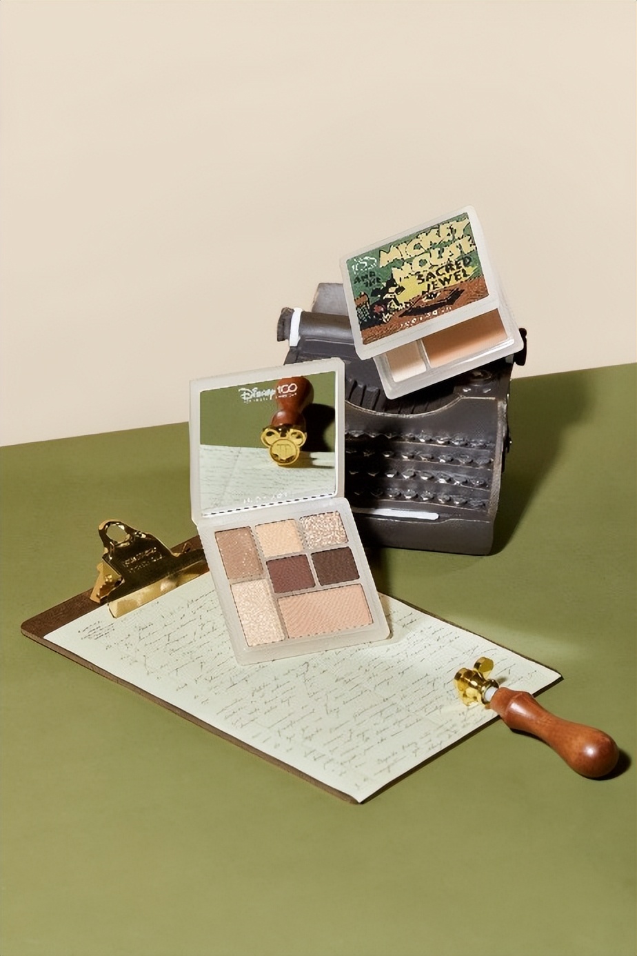 Tangerine Disney "Time and Space Postman" series on the new time and ...