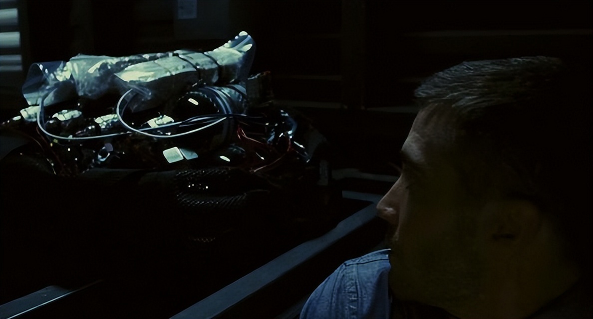 Time Cycle Structure and Multiple Perspectives of the Movie "Source ...