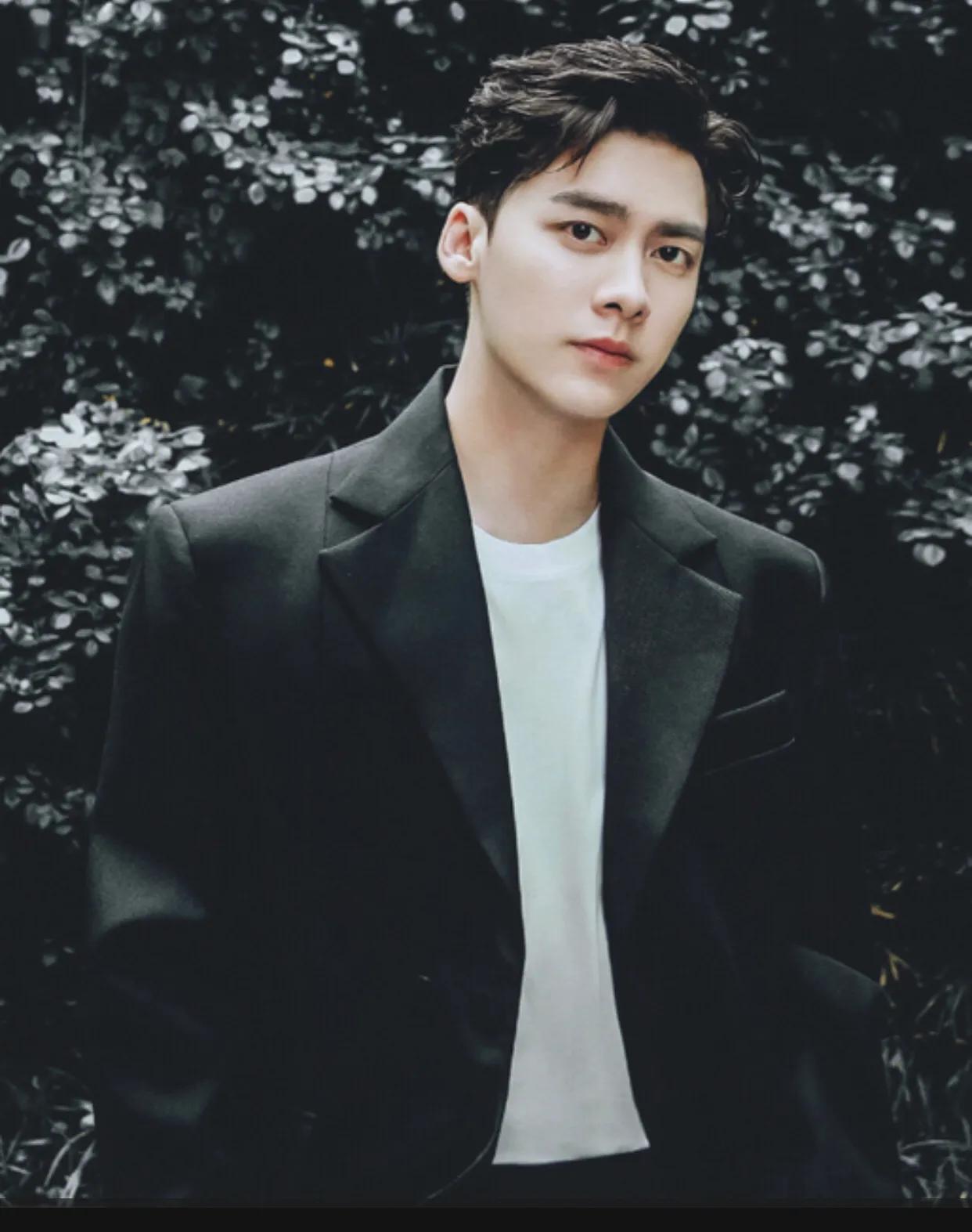 Li Yifeng was arrested, implicated Feng Xiaogang and Wang Sicong, and ...