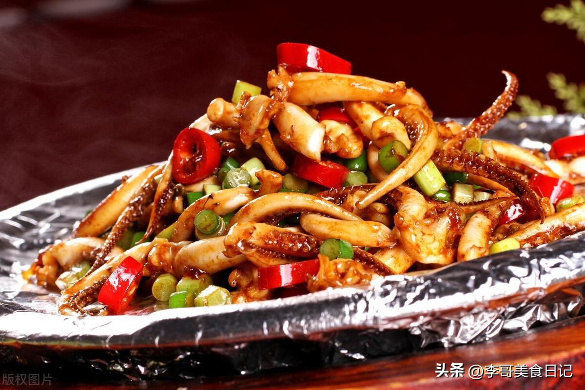 The family version of delicious fried squid, tender and smooth, delicious, delicious and ...