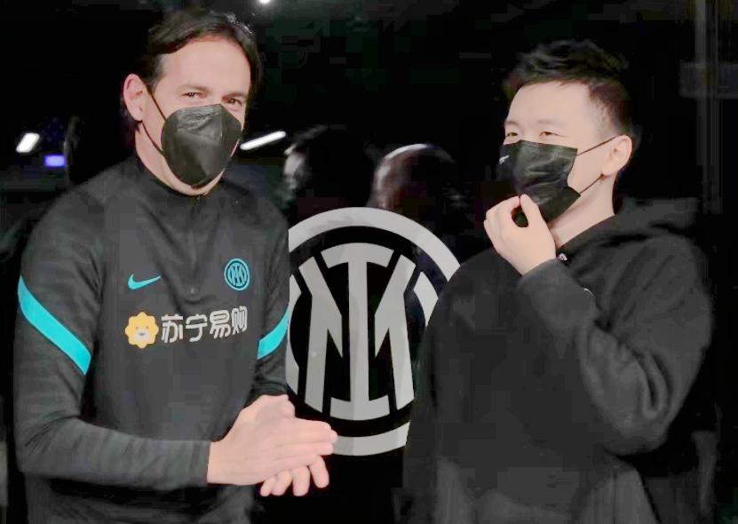 The power of capital!The 7 big bosses of Inter Milan have a dinner, and ...