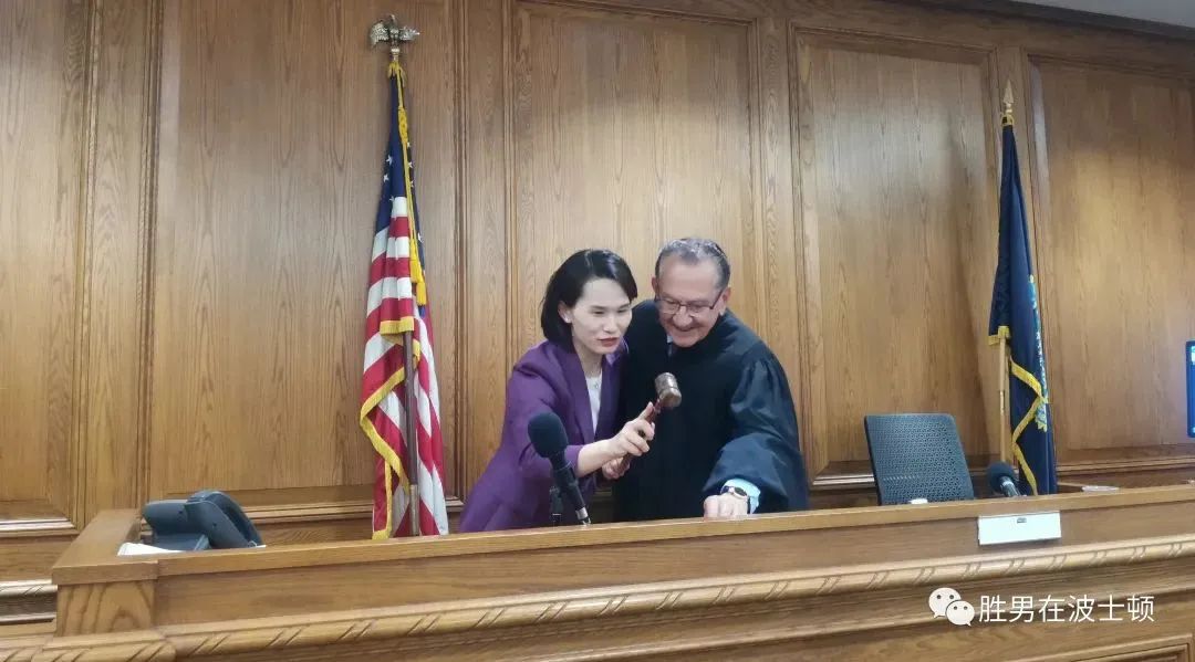 Meet Frank, the 87-year-old US internet celebrity judge - iMedia