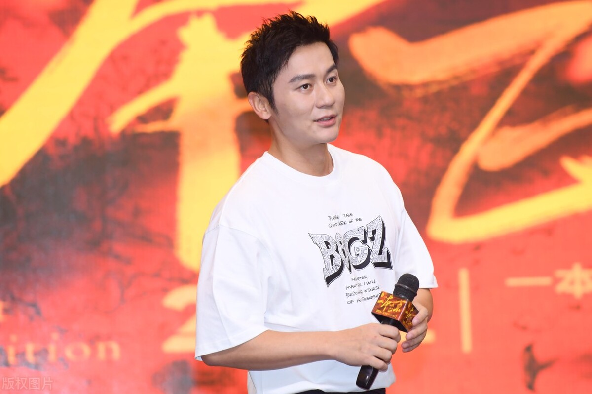 Let's run, all members without makeup, "Giant" Li Chen and "Baby" Sha ...