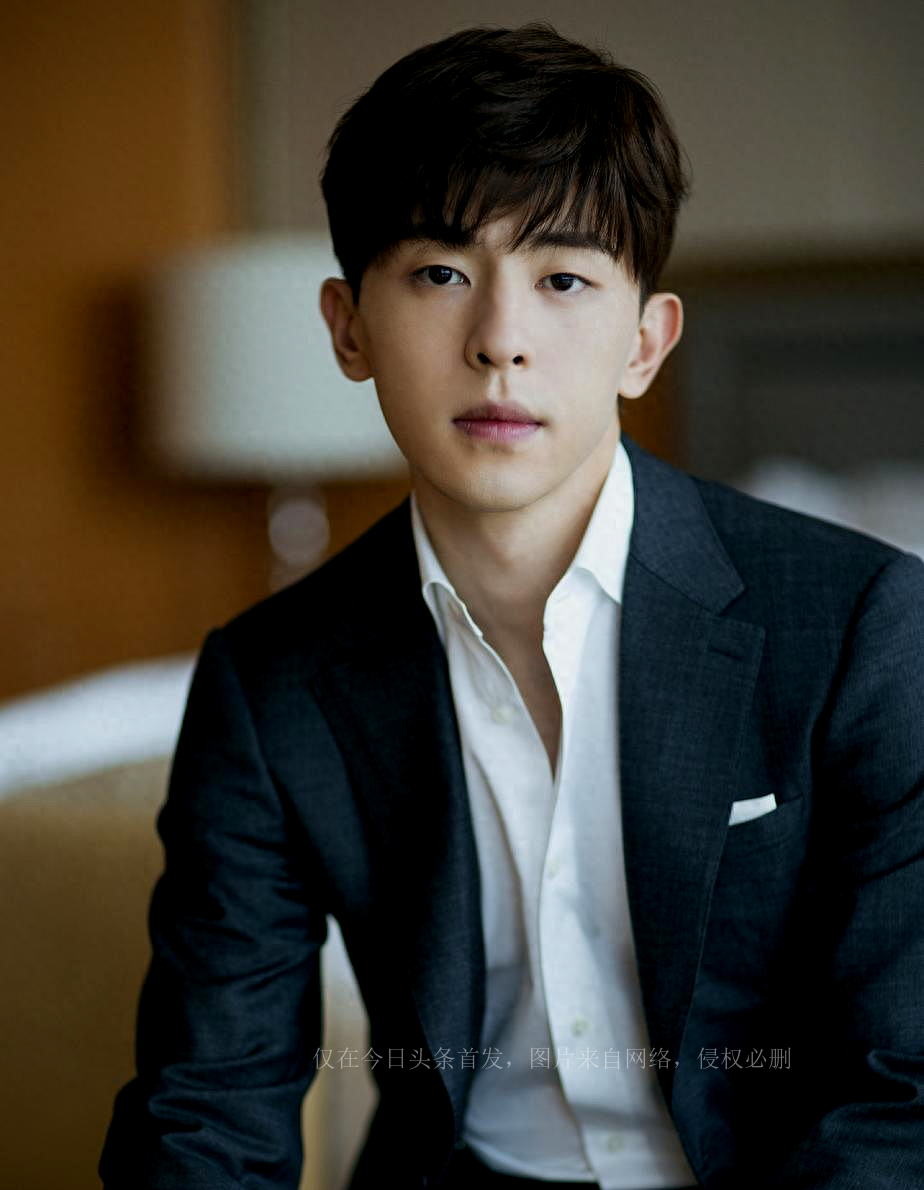 The letter of apology is of no avail. Deng Lun's Weibo account has been ...