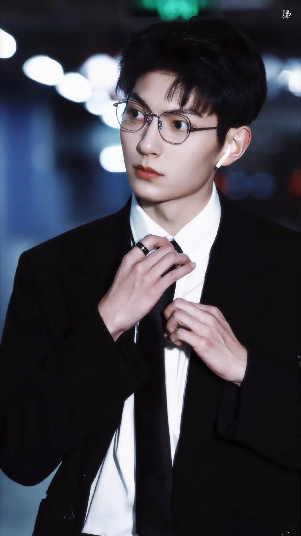 Fan Zhixin's wallpaper - iMedia