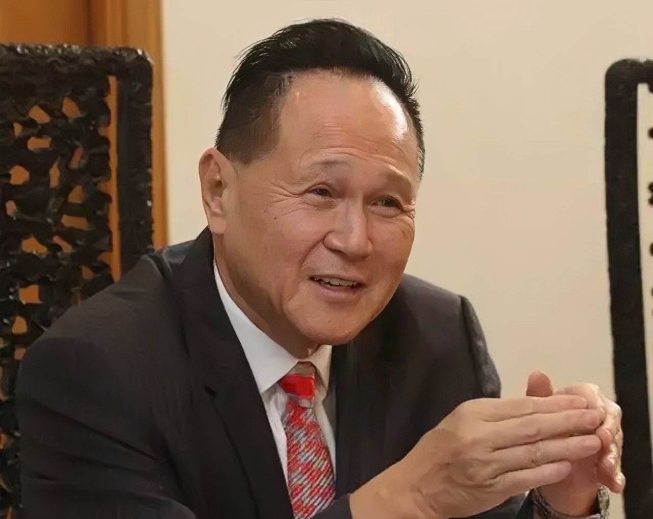 the-85-year-old-well-known-wealthy-businessman-has-revealed-a-new