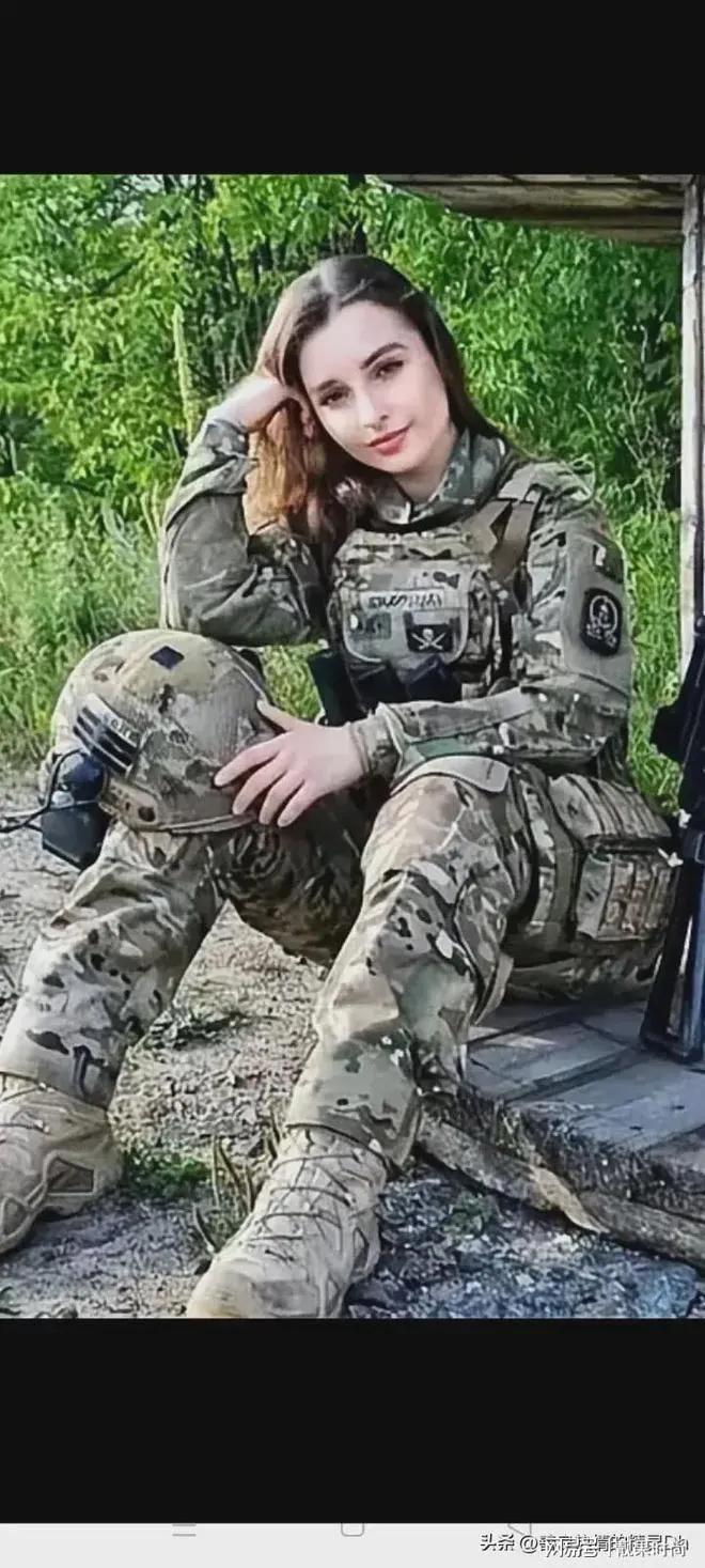 Young female soldiers on the Ukrainian battlefield: brave, beautiful ...