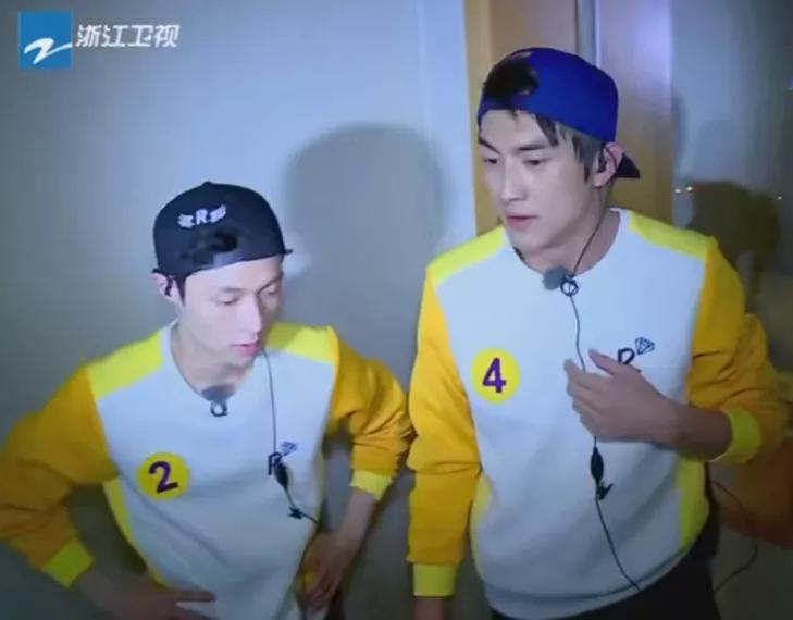 "Run" brother group and INT01 Xiaoxianrou sang "Youth Song Concert ...