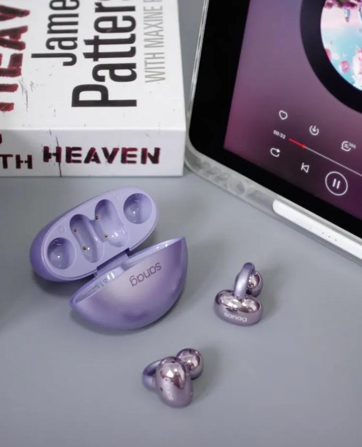 Why is the Sena S6S called "hardcore powerhouse"? Comparison with Bose Ultra and other ...