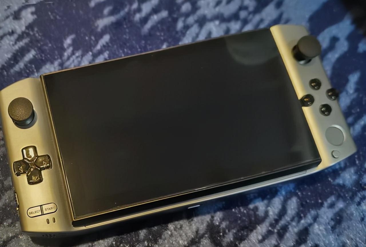 GPD WIN3 handheld, play all kinds of 3A masterpieces and bring a good ...