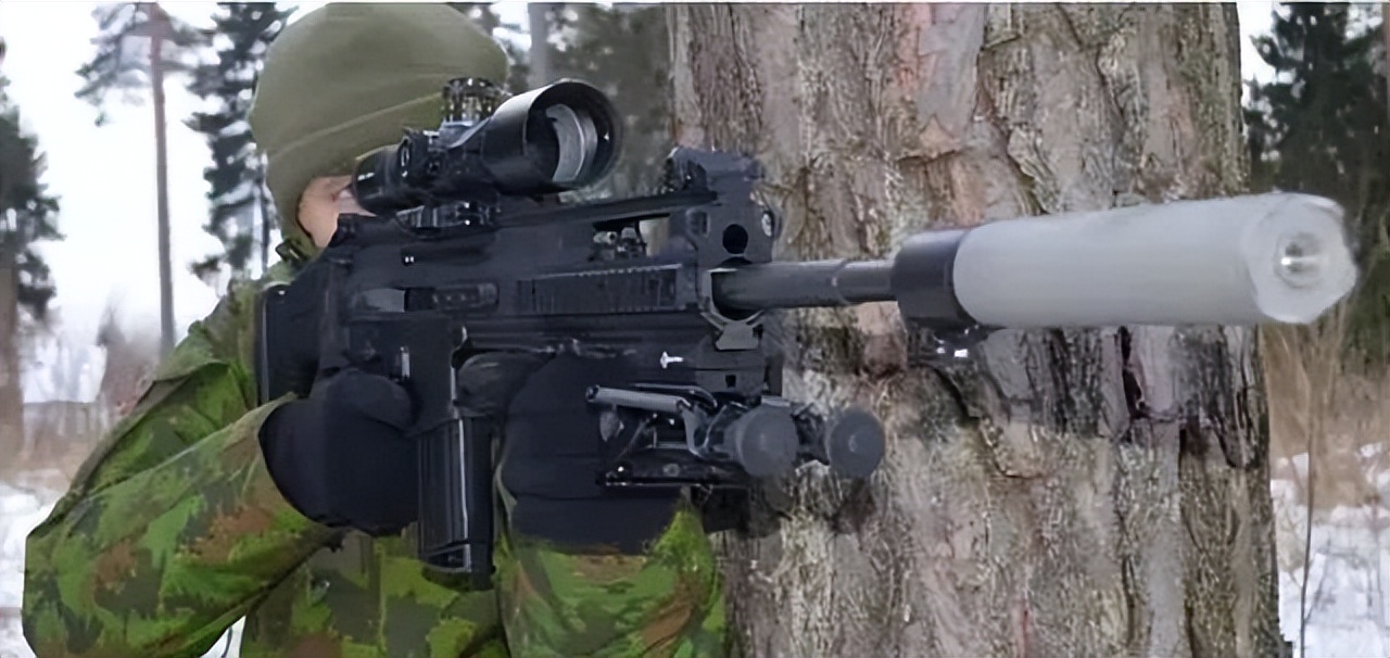 France bought 2,600 new sniper rifles to replace the 36-year-old guns ...