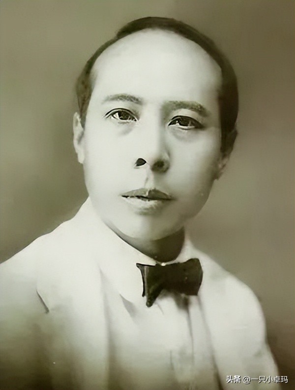 Zheng Ji, a Chinese nutritionist, lived in a broken temple and slept ...