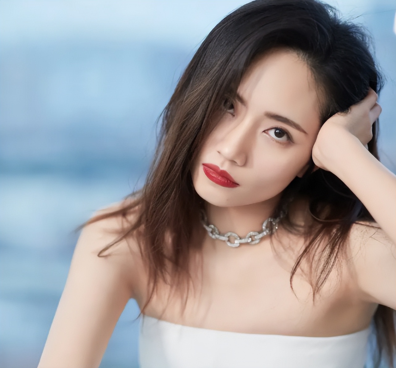 Liu Xijun: Born from a fast girl, she lost her voice due to illness ...