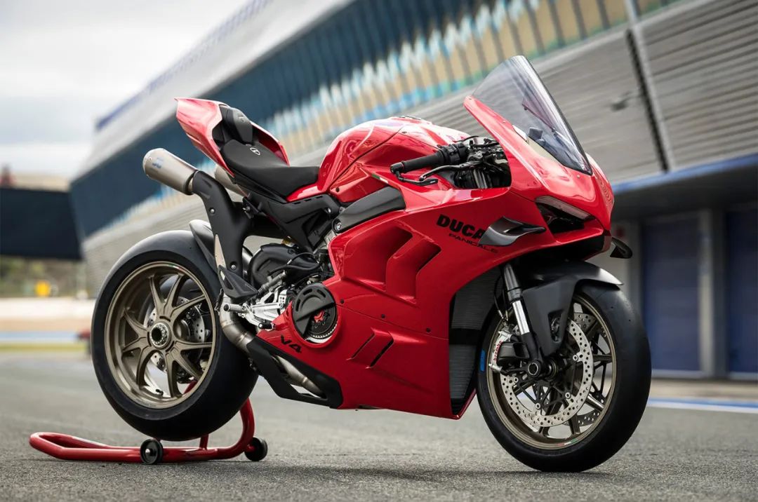 Why is Ducati's logo color red? - iNEWS