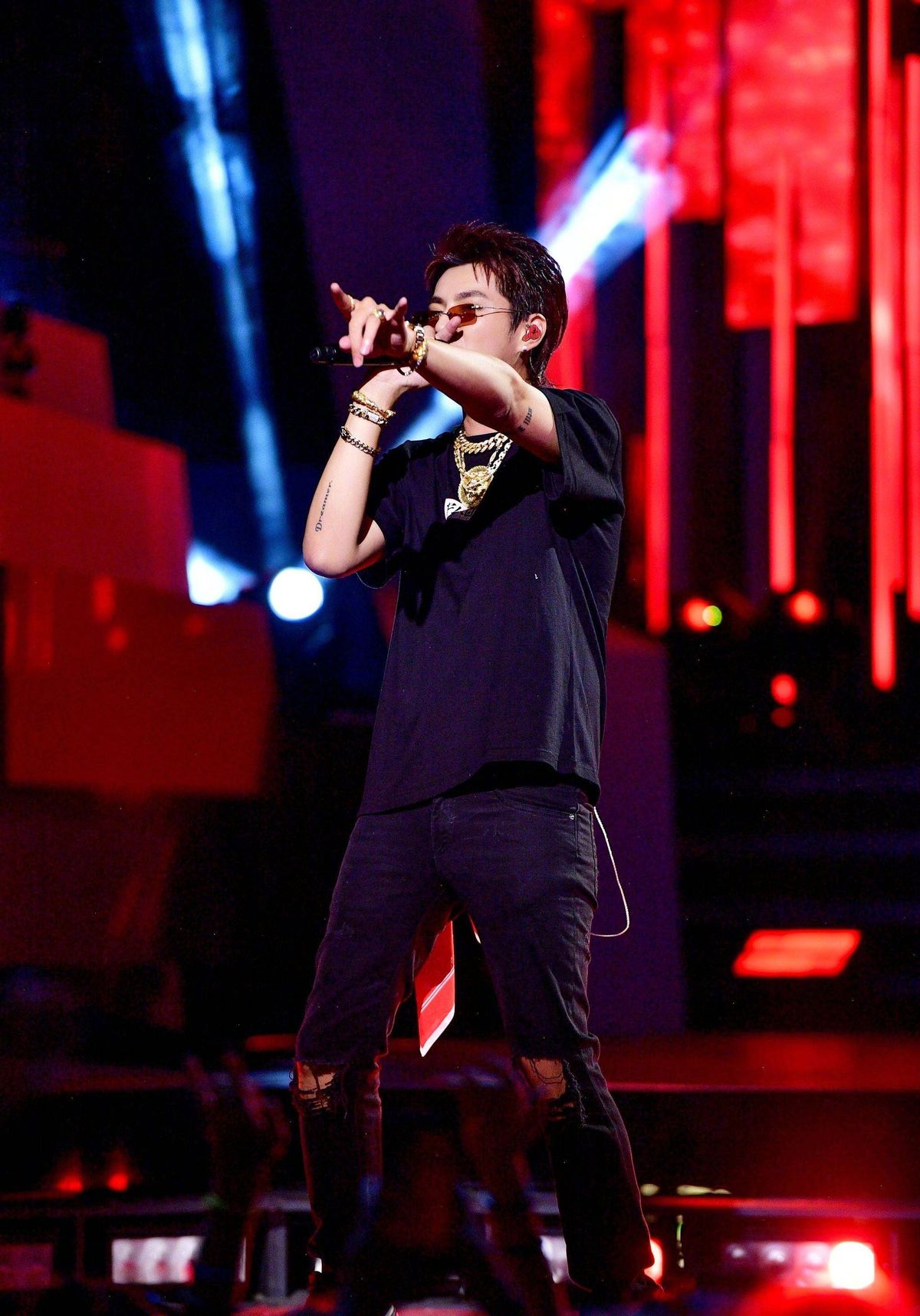 The change of singing subculture style, and the relationship between ...