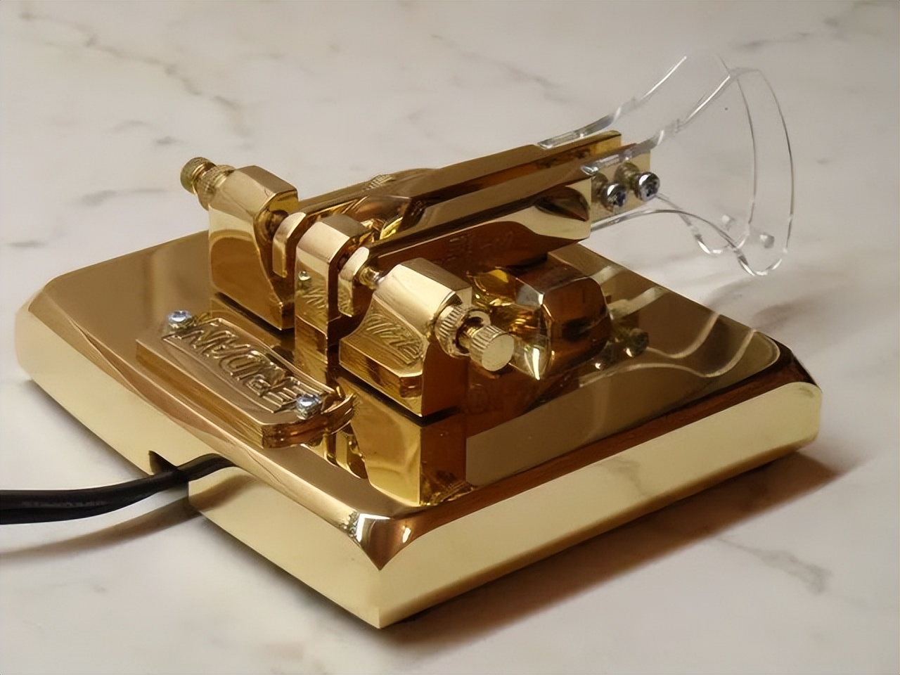 Ukrainian well-known Morse key craftsman Yury (UR5CDX) restarts sales ...
