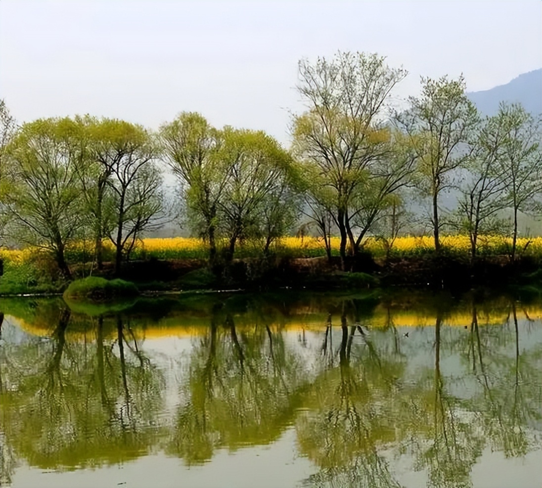 The Ying River runs diagonally through Yulin Township, Xuchang, and ...