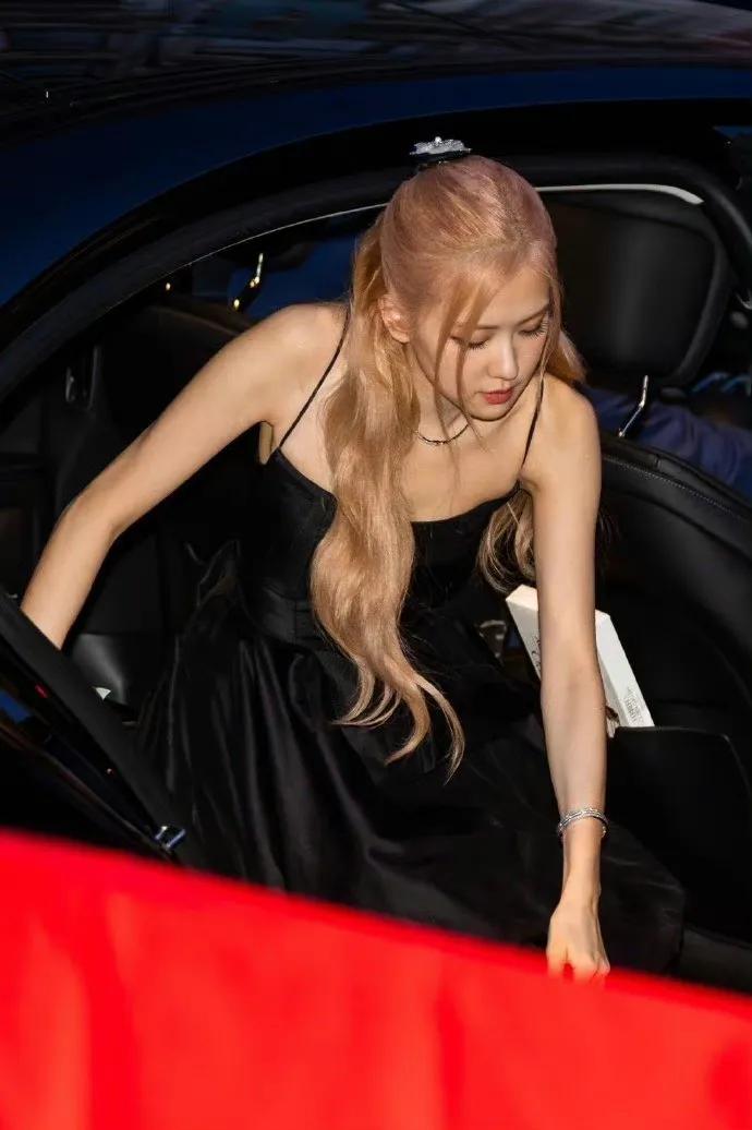 Sexy Park Chae Young - iNEWS