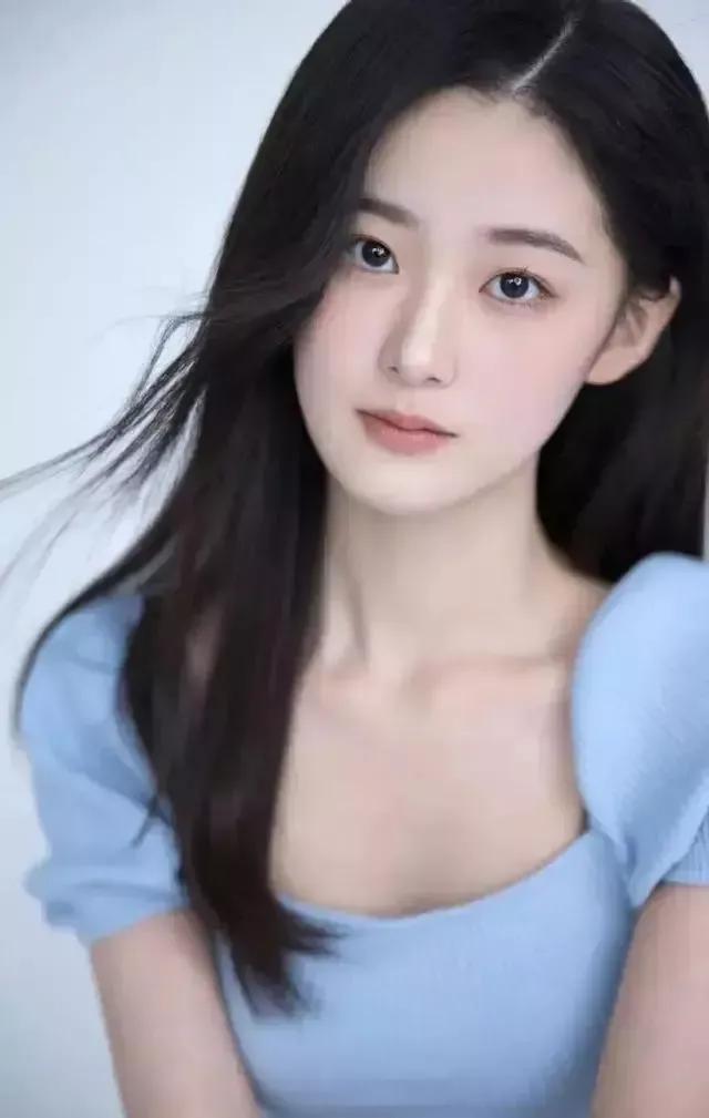 Amazing new star Shao Yuqi - iMedia