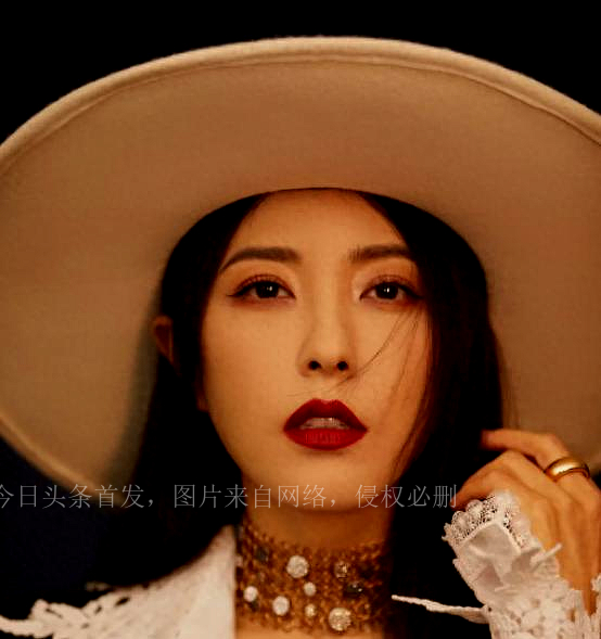 "Grandma's age" but "sister's figure", Zeng Li is worthy of being a ...