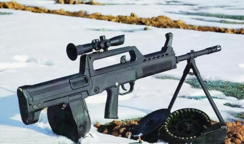 The 95-type drum machine gun is suitable for foot combat; the 20-type ...