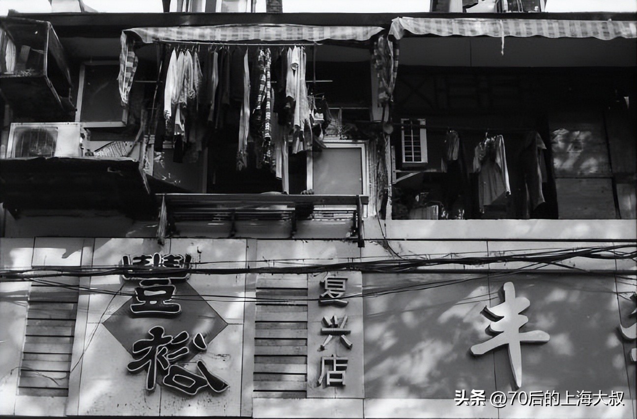 Shanghai's inclined bridge!The inclined bridge in the West District ...