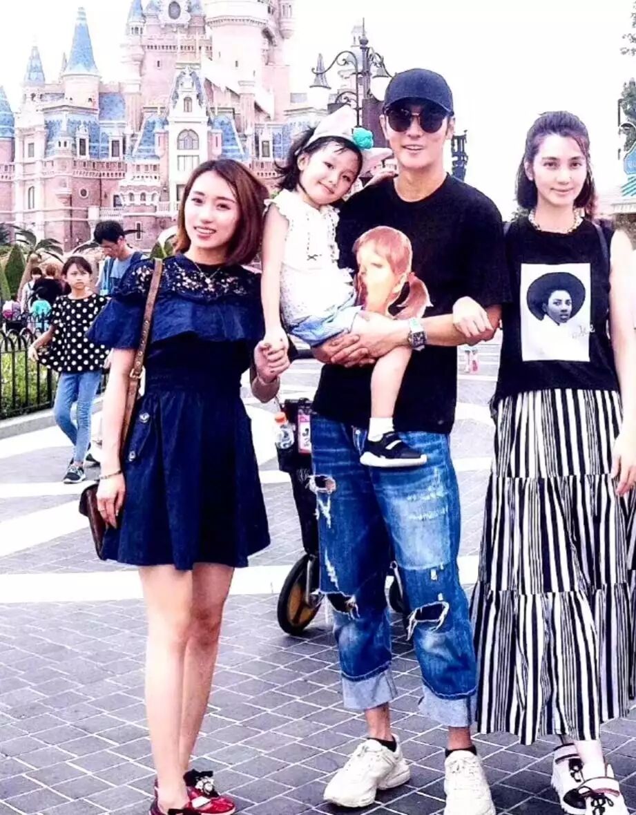 Behind the divorce of Hong Xin and Zhang Danfeng, why choose to divorce at this time may require ...